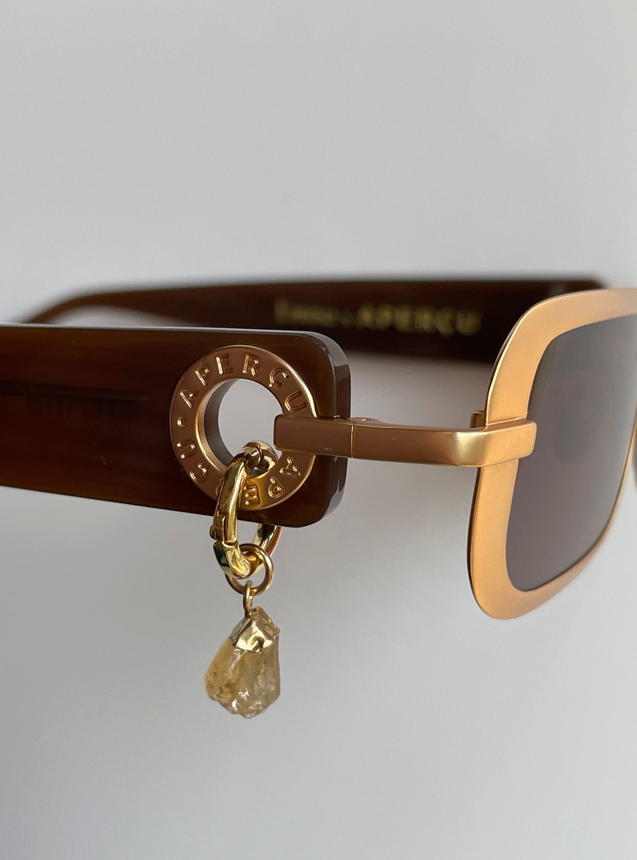 Timeless Sunglasses // Aperçu Eyewear X Emnitta